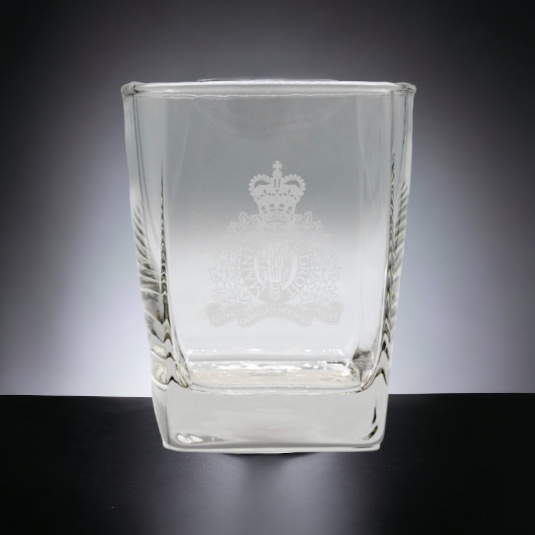 Glassware RCMP CREST – The Trading Post at Depot / Le magasin général à ...